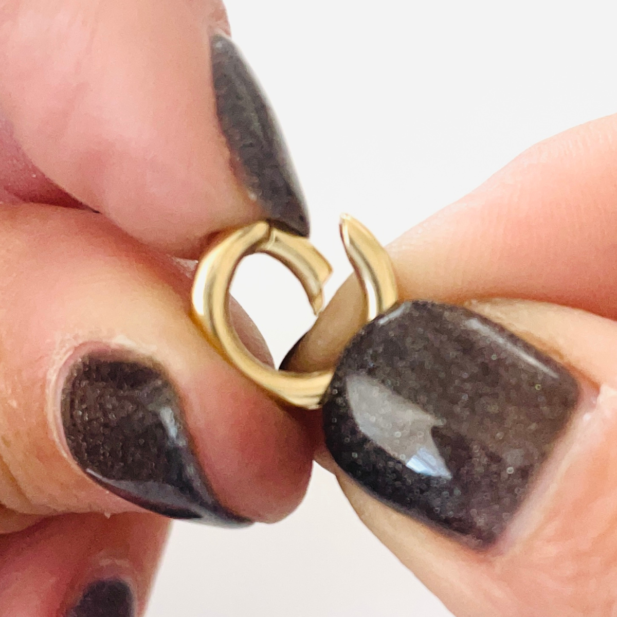 Round Push In Charm Holder | Vana Chupp Studio